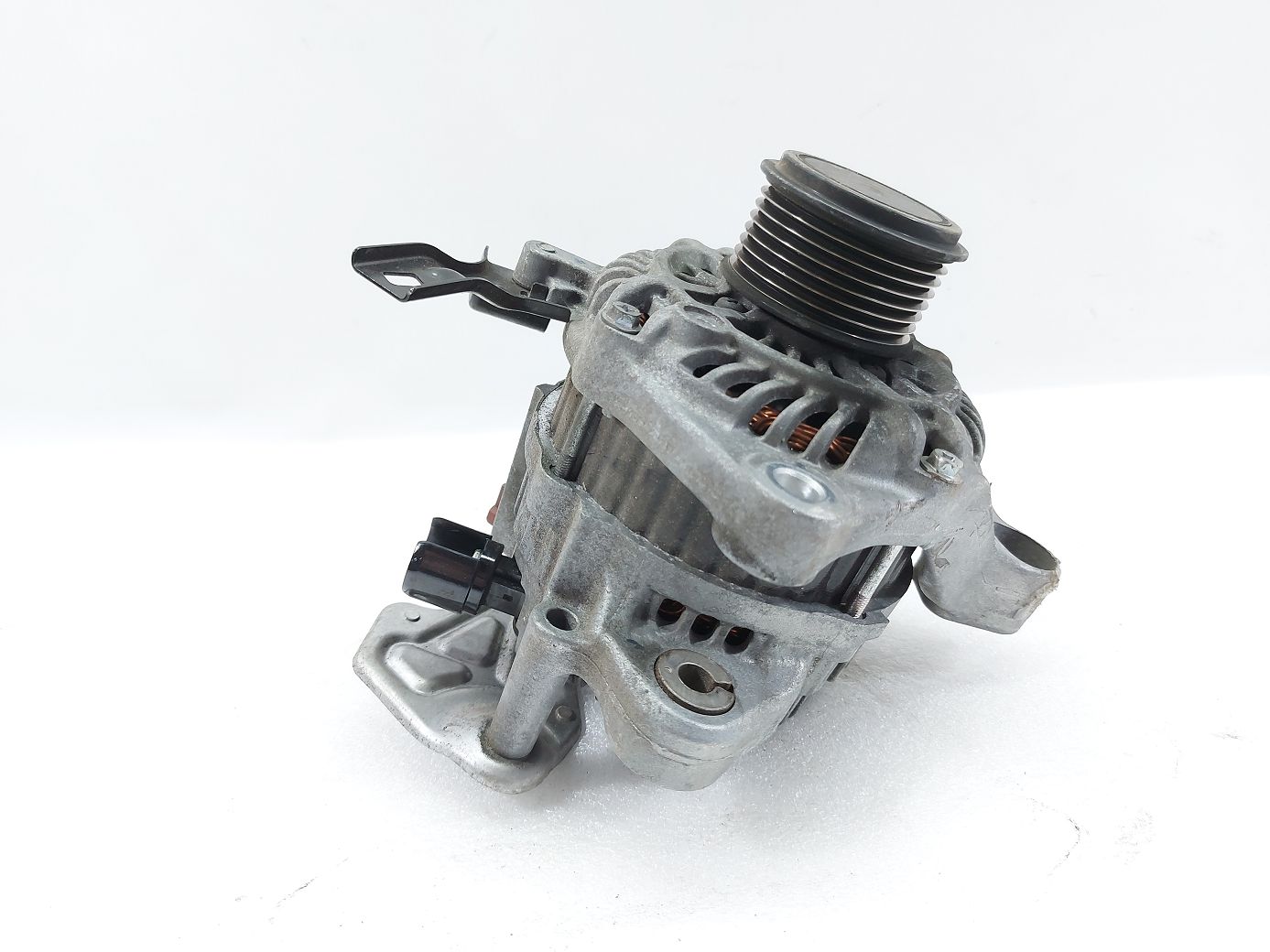 Генератор Honda Accord 2014 063115A2505RM Б/У, 063115A2505RM купити, оплата частинами